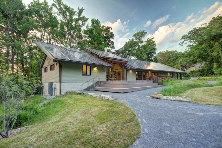 Morris & Gwendolyn Cafritz Foundation Environmental Center - Living Future