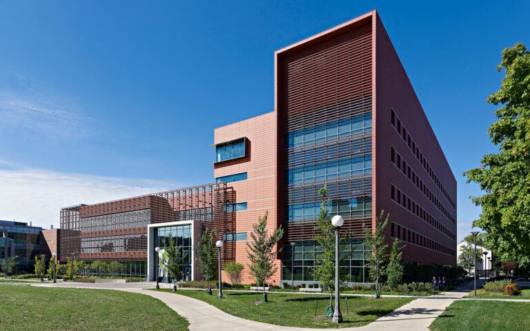 UNIVERSITY OF ILLINOIS ECE BUILDING - Living Future
